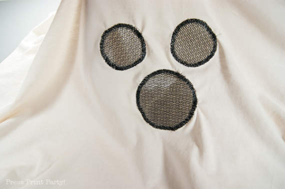 Halloween Ghost Costume DIY (Bed Sheet Ghost) - Press Print Party!