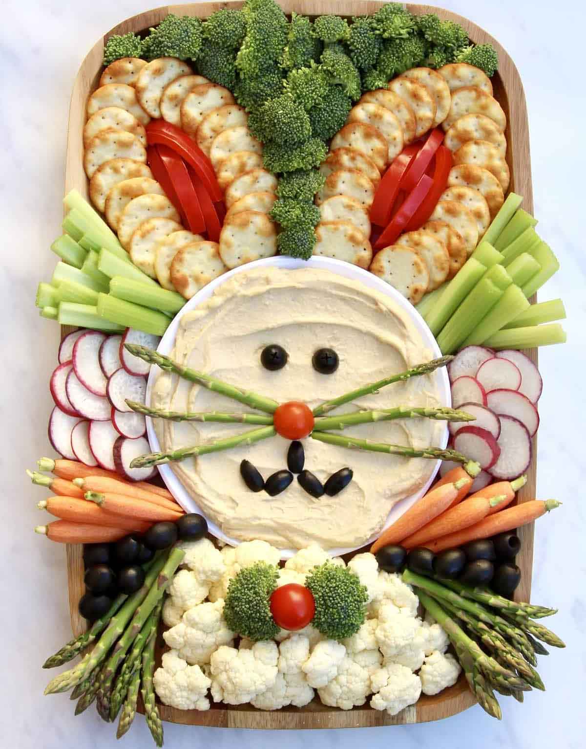 25 Beautiful Easter Charcuterie Board Ideas to Inspire You - Press ...