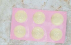 Homemade Snowball Hot Cocoa Bomb Recipe for Gifts