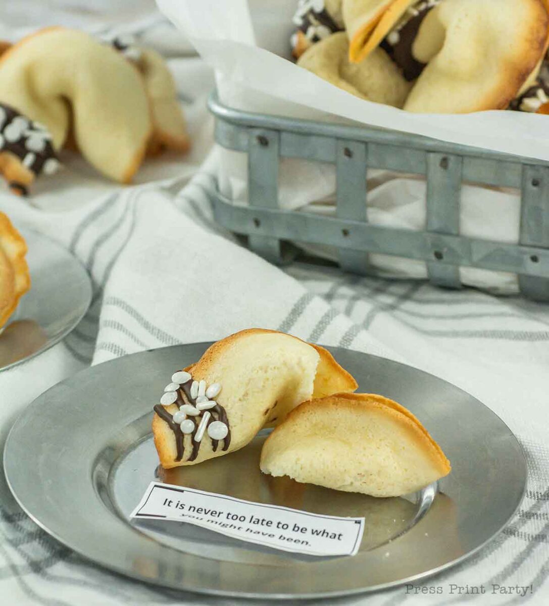 Make Your Own Fortune Cookies with Custom Messages
